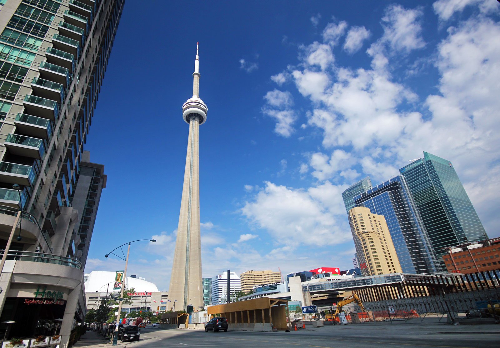 Top Tourist Sights in Toronto - toronto-future.com
